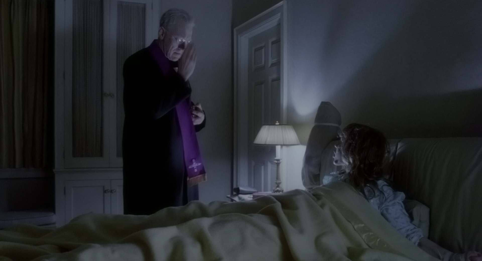 The Exorcist (1973) - Movie Stills and Screencaps at Cinematic Freeze