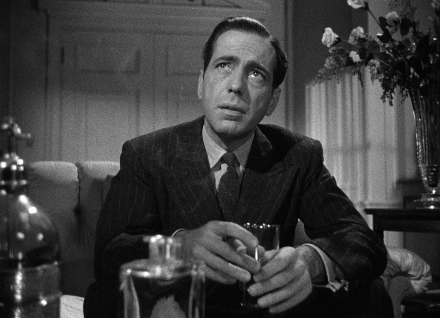 The Maltese Falcon (1941) - Movie Stills and Screencaps at Cinematic Freeze